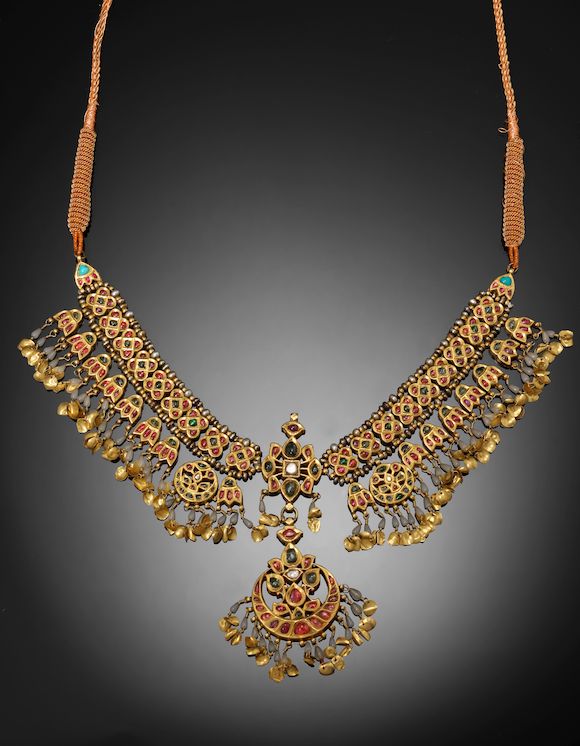Bonhams : An Indian gem-set gold Necklace