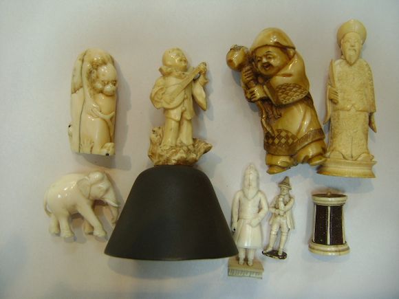 Bonhams : Carved ivory items,