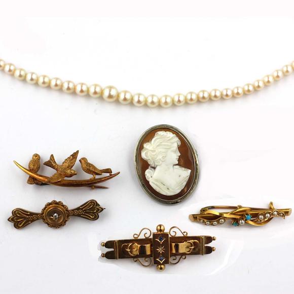 Bonhams A Small Collection Of Jewellery