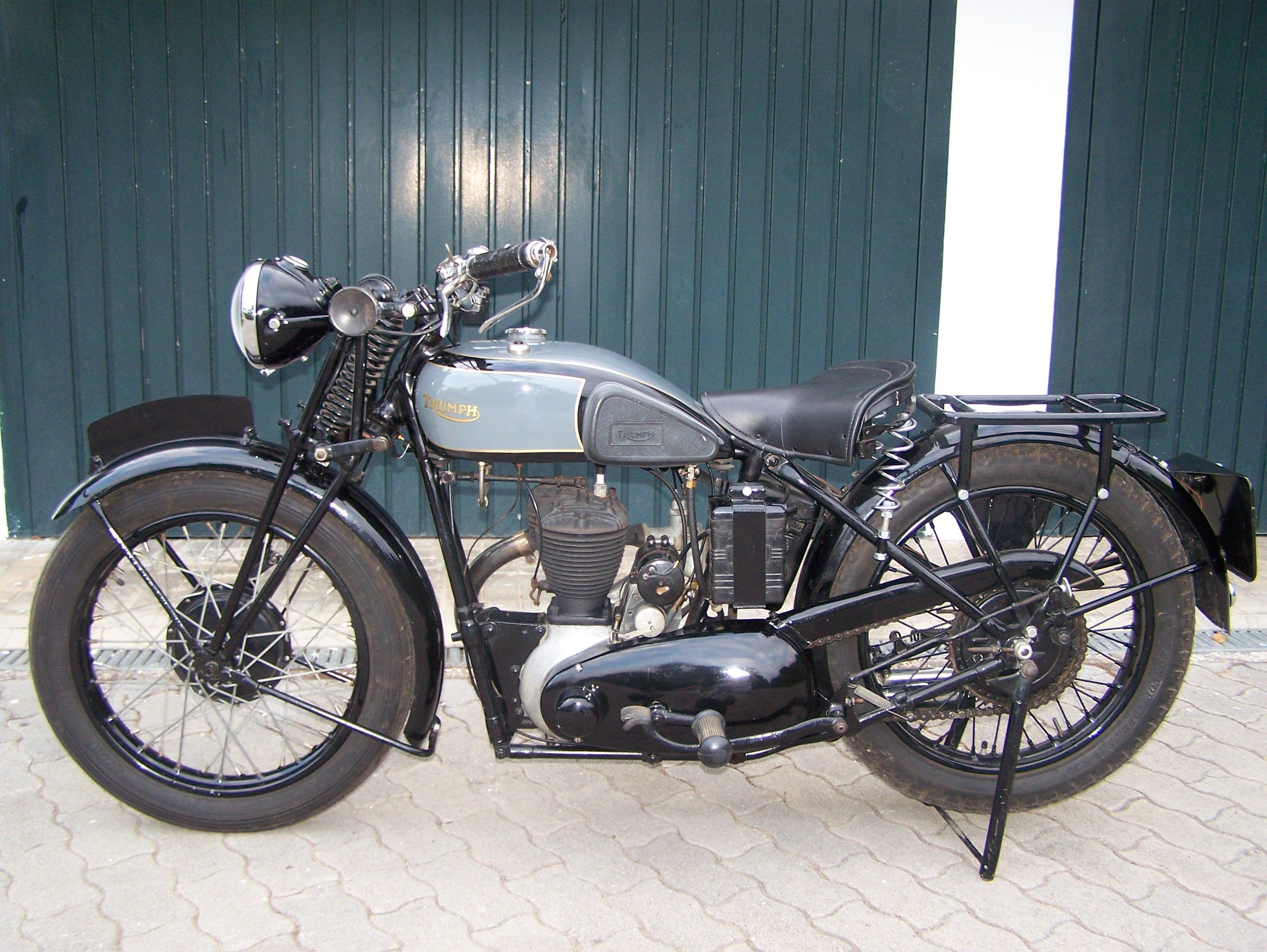 Bonhams Cars : 1934 Triumph 348cc Model 3/1 Engine no. 1T4260