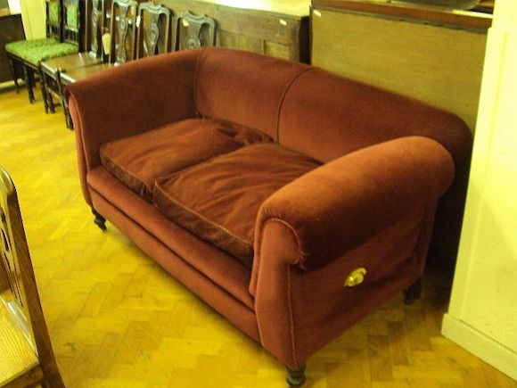 Bonhams : A Victorian Chesterfield-type drop-end sofa