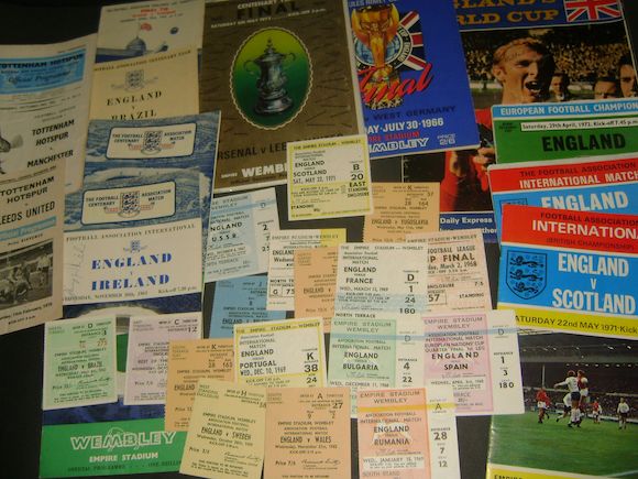 Bonhams : A collection of football programmes