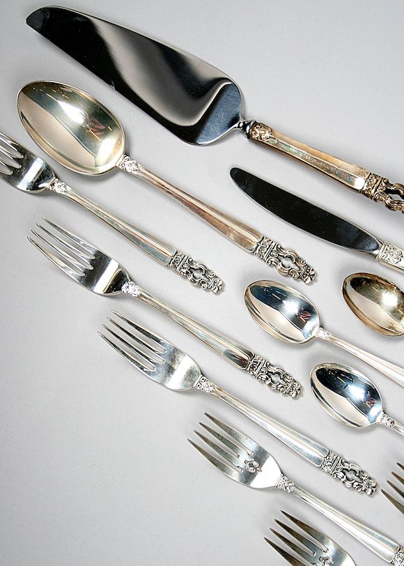 Bonhams : An American sterling silver Hispania pattern canteen for 8 ...