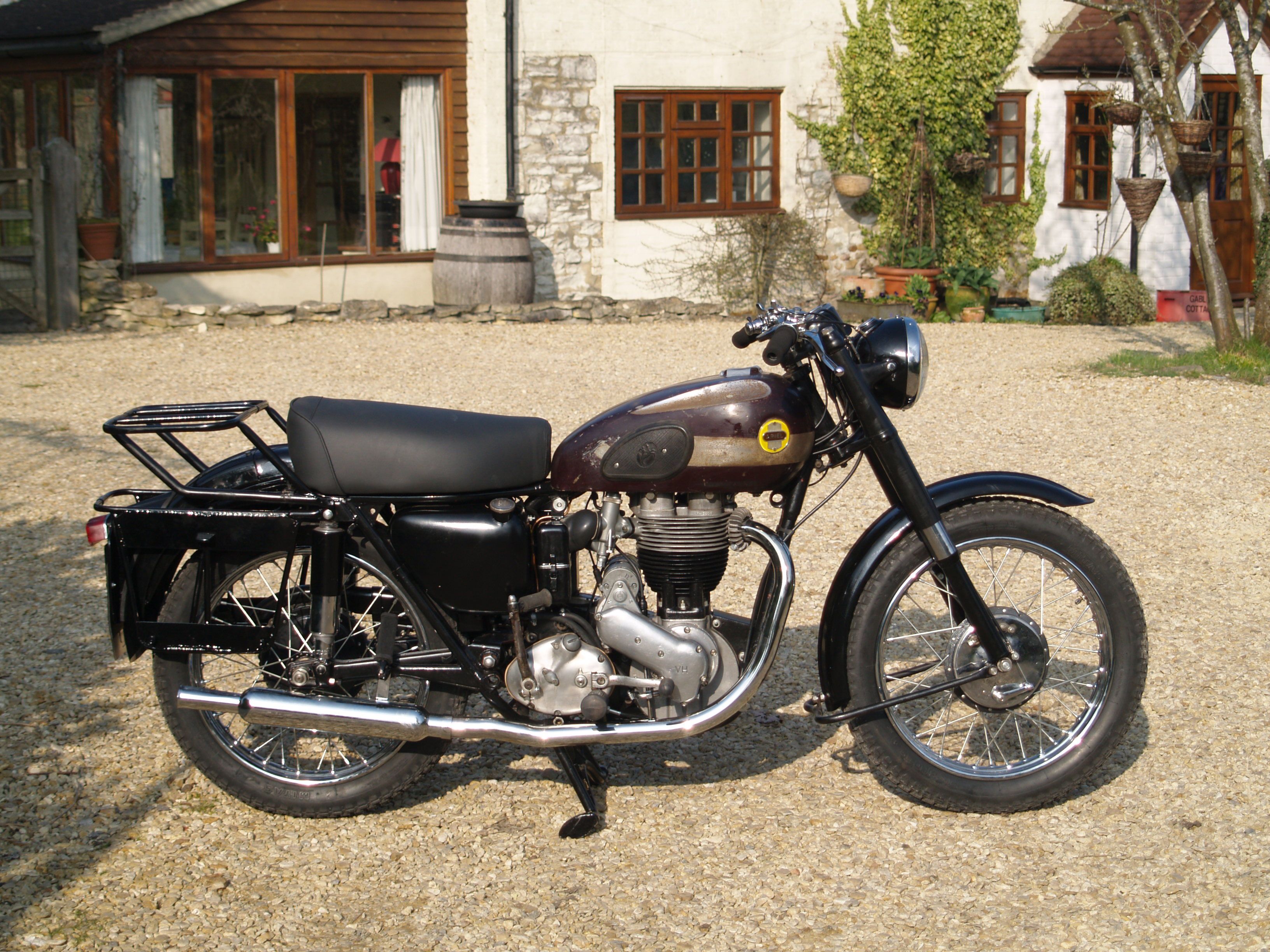 Bonhams Cars : 1954 Ariel 500cc VH Red Hunter Frame no. KS5100 Engine ...