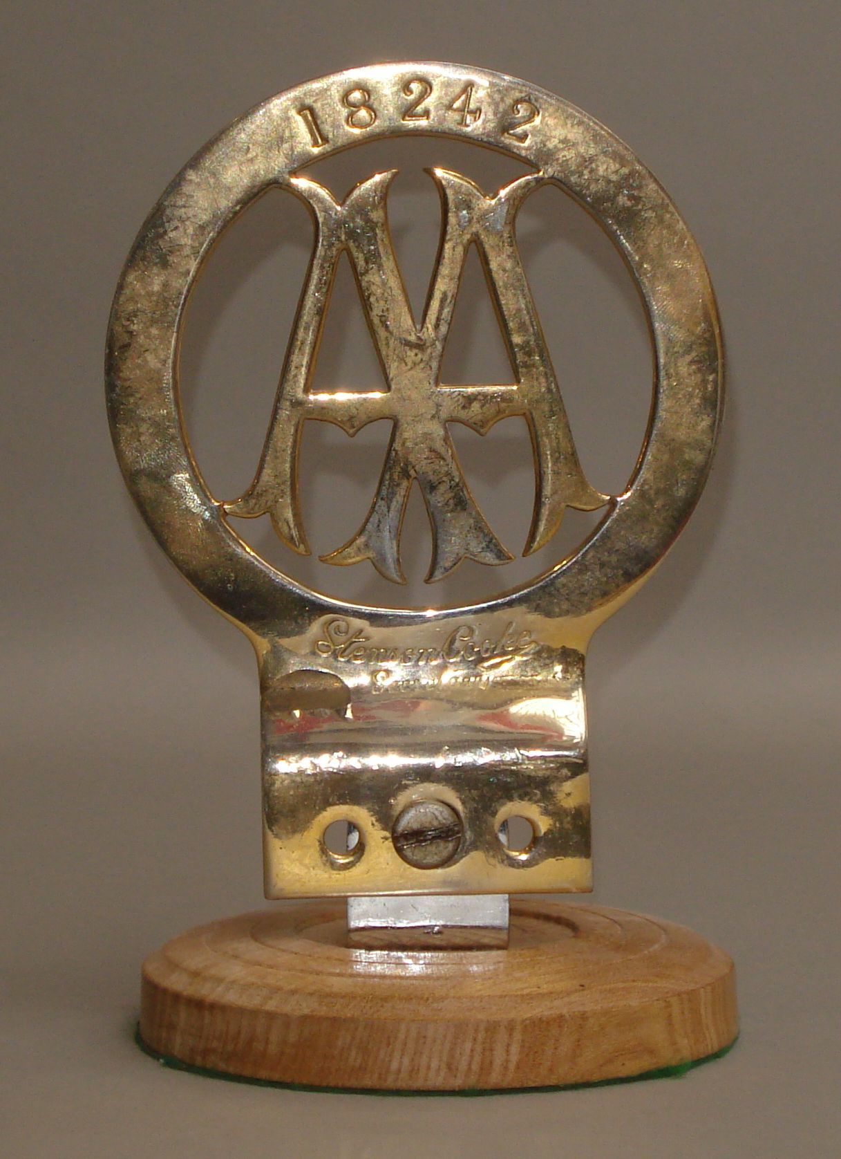 Bonhams Cars : A Stenson Cooke AA members badge,