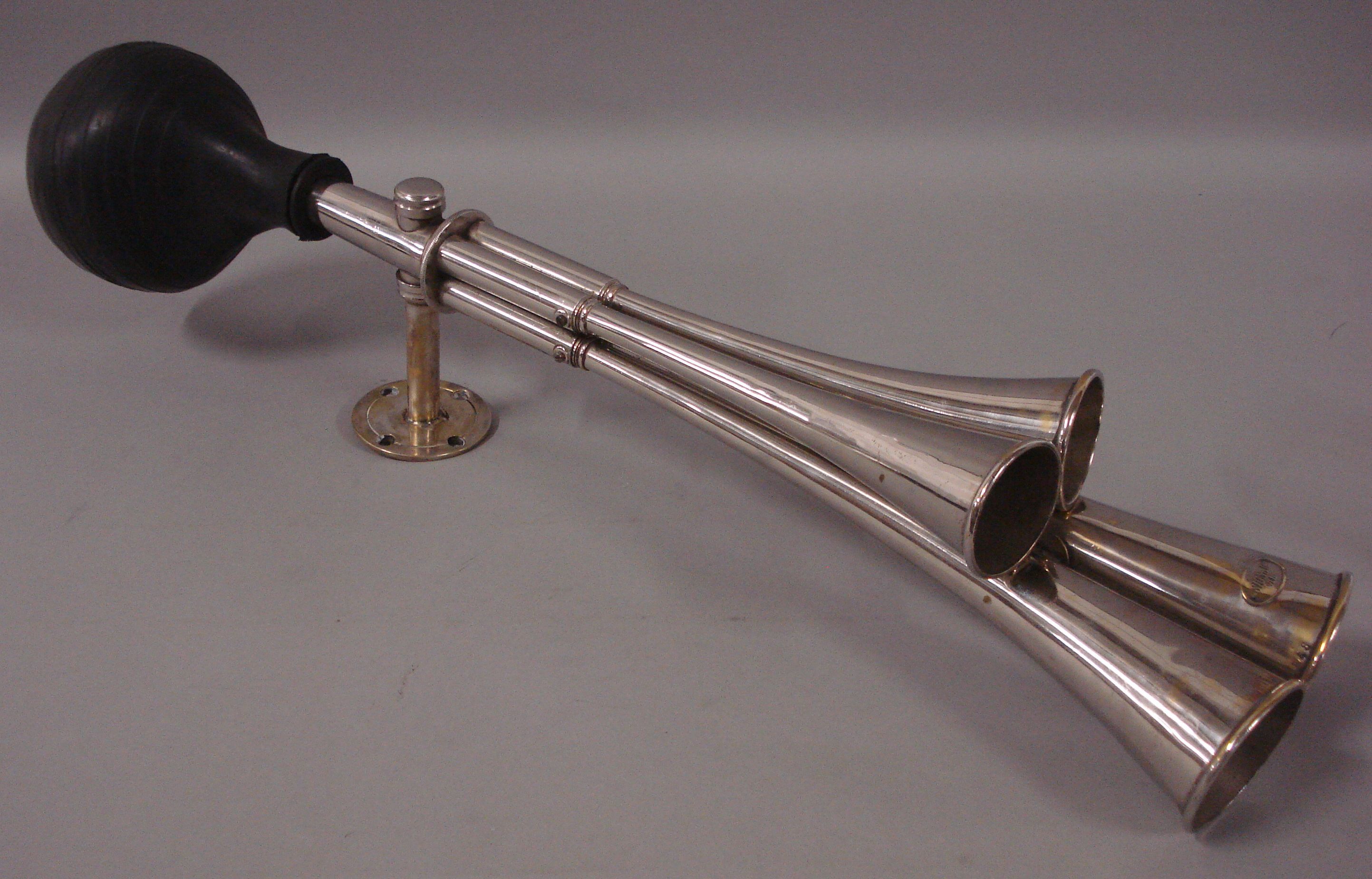 Bonhams Cars : A four-tone bulb horn by sigval,