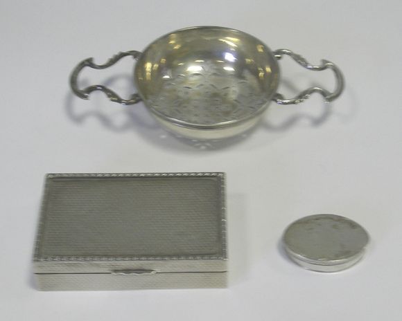 Bonhams : A George III silver patch box, by Joseph Taylor, Birmingham ...