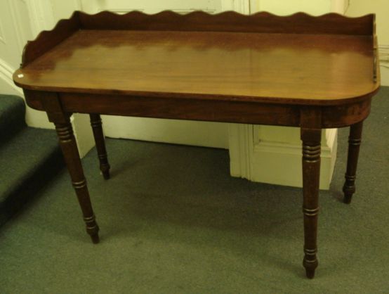 Bonhams : A Georgian mahogany 'D' shape table section, with shaped tray ...