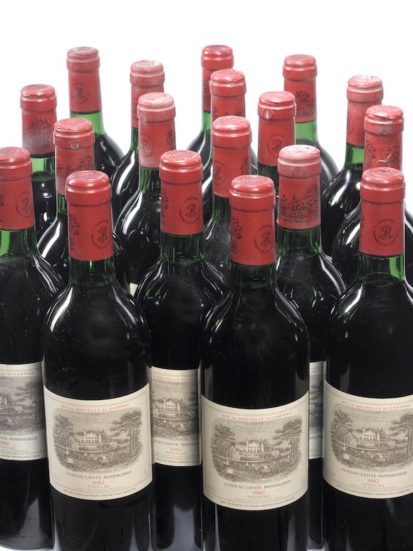Bonhams : Chateau Lafite Rothschild 1982 (12)
