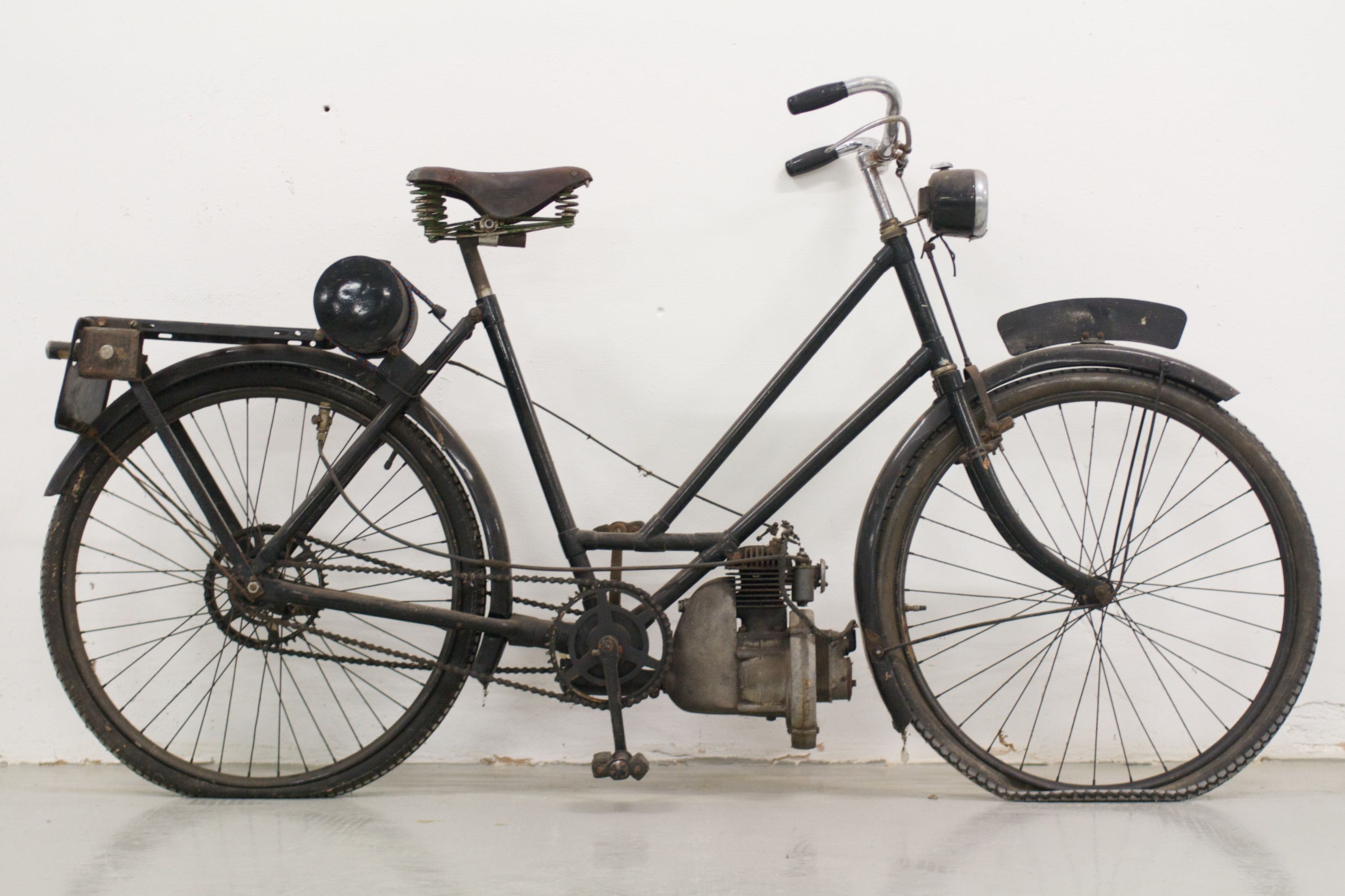 Bonhams Cars : 1935 Cyc-Auto 98cc Autocycle Frame no. 71689 Engine no ...