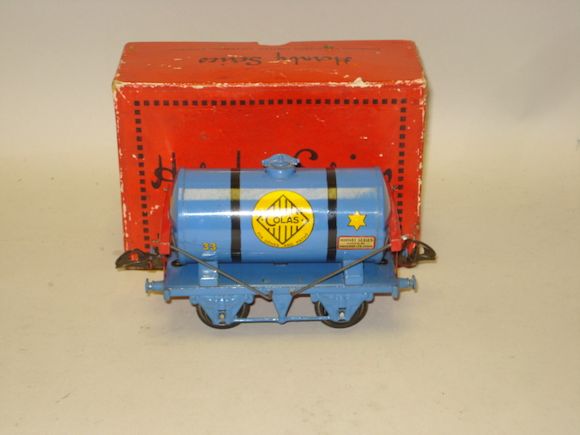 Bonhams : Hornby Series Colas Bitumen tank wagon