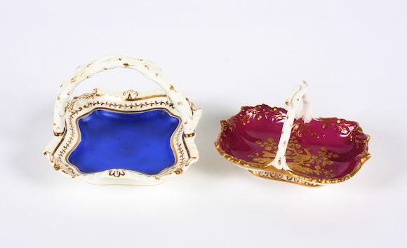 Bonhams : A Rockingham pin tray and a Spode pin tray Early 19th Century.