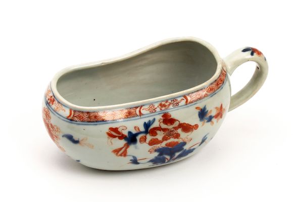 Bonhams : An Chinese porcelain bourdalou 19th Century