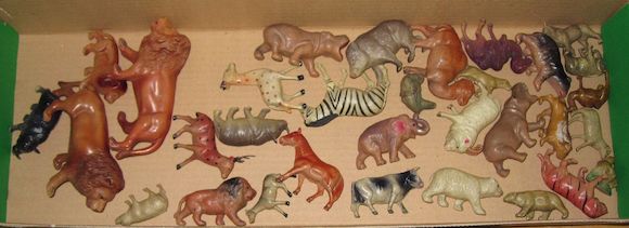 Bonhams : Made in Japan a collection of celluloid animal figures