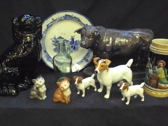 Bonhams A Mixed Collection Of Ceramics