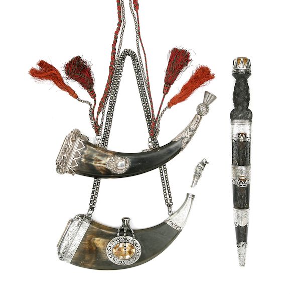 Bonhams : A Cased Scottish Dress Snuff Mull In The Form Of A Powder-Flask