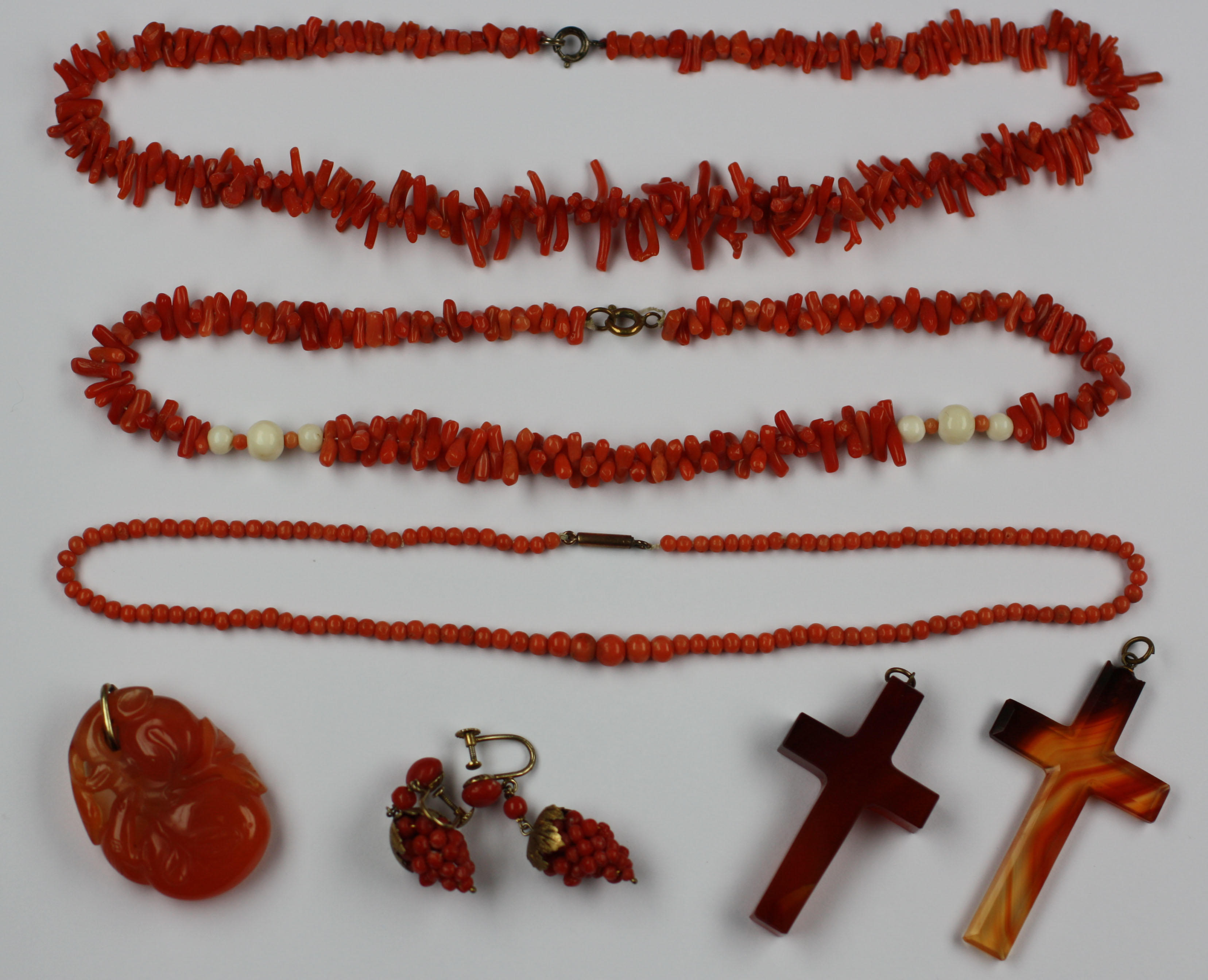 Bonhams A Small Collection Of Jewellery