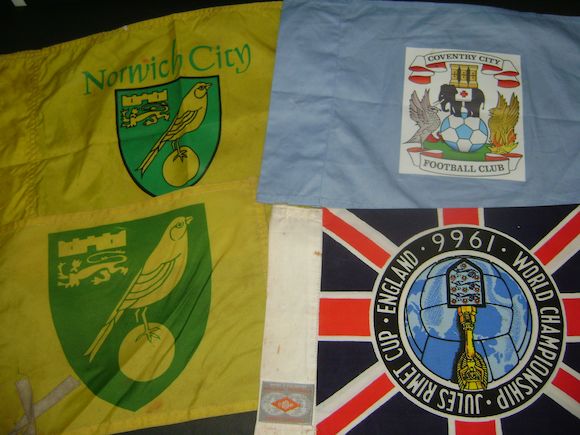 Bonhams : 1966 World Cup, Norwich and Coventry corner flags