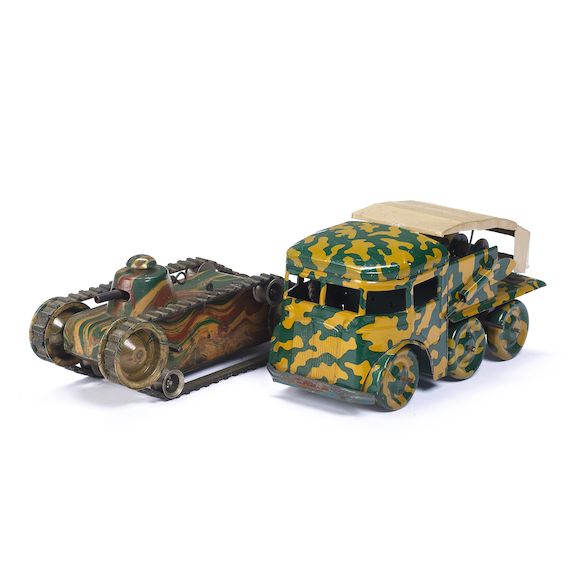 Bonhams : Marklin tinplate clockwork World War I style Tank 3