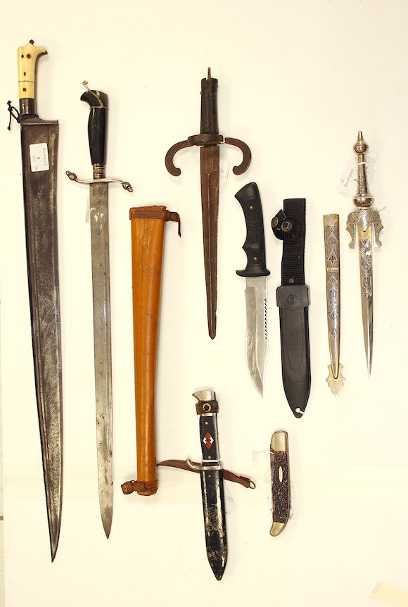 Bonhams : A Kyber Knife