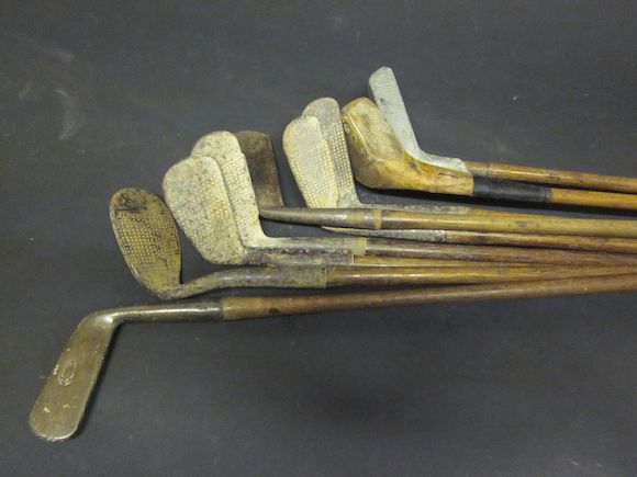 Bonhams : A wooden shafted Tom Morris putter in gun metal