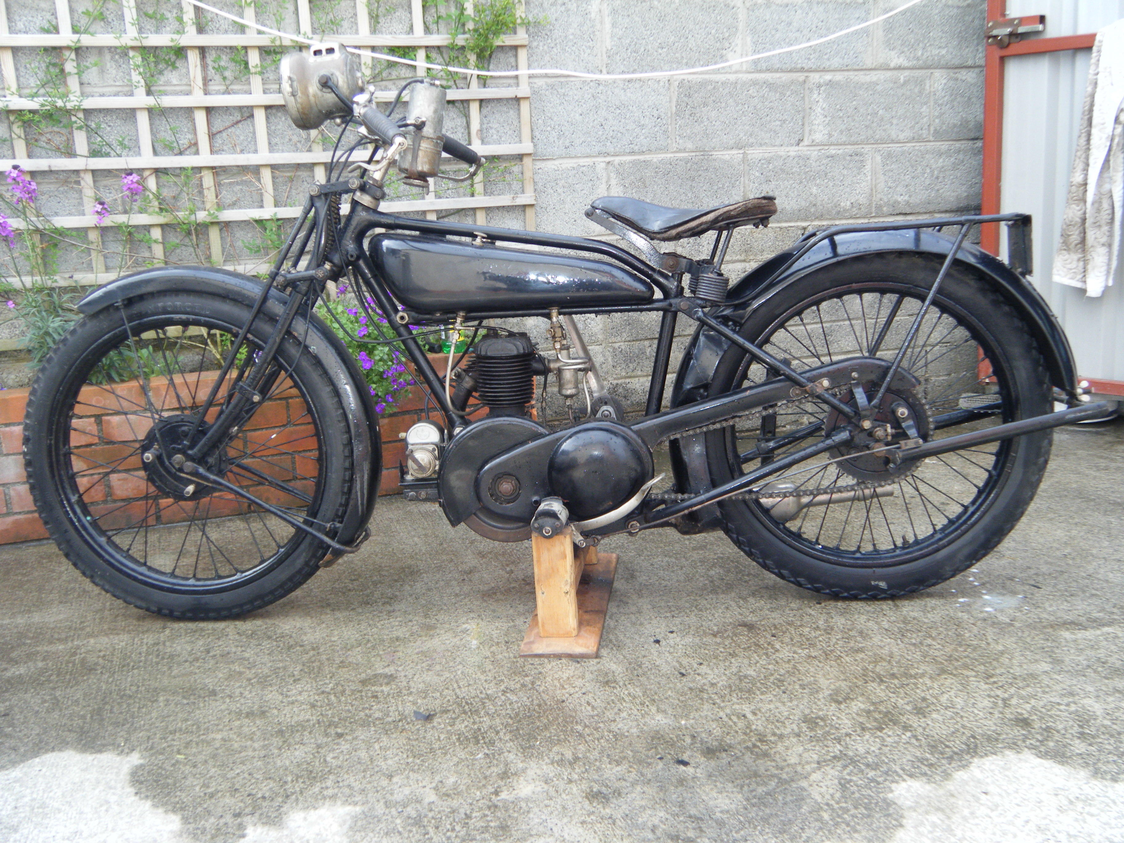 Bonhams Cars : 1926 Raleigh 248cc Frame no. to be advised Engine no. to ...