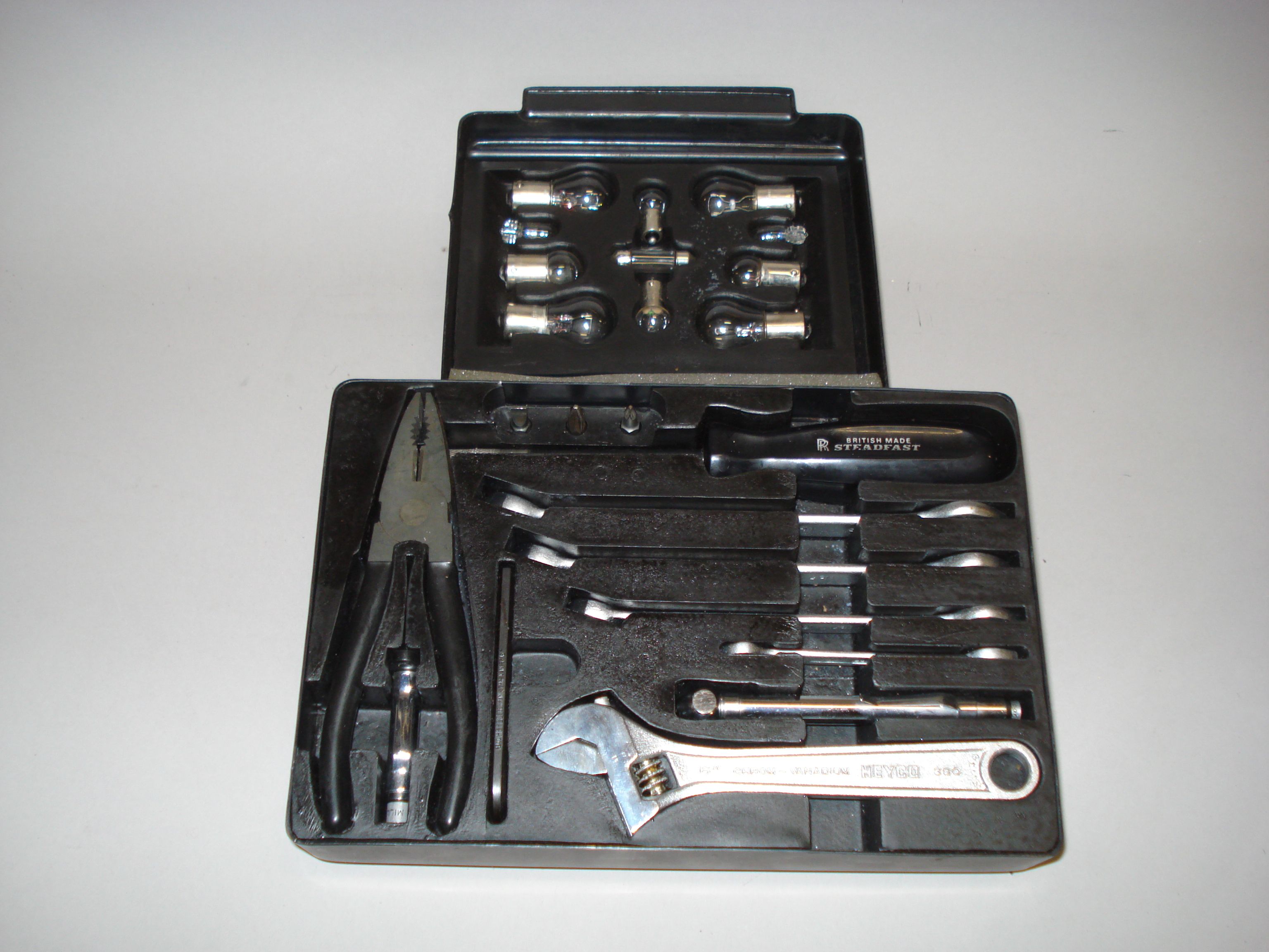 Bonhams Cars : A Rolls-Royce Silver Shadow/ Silver Spirit tool kit,