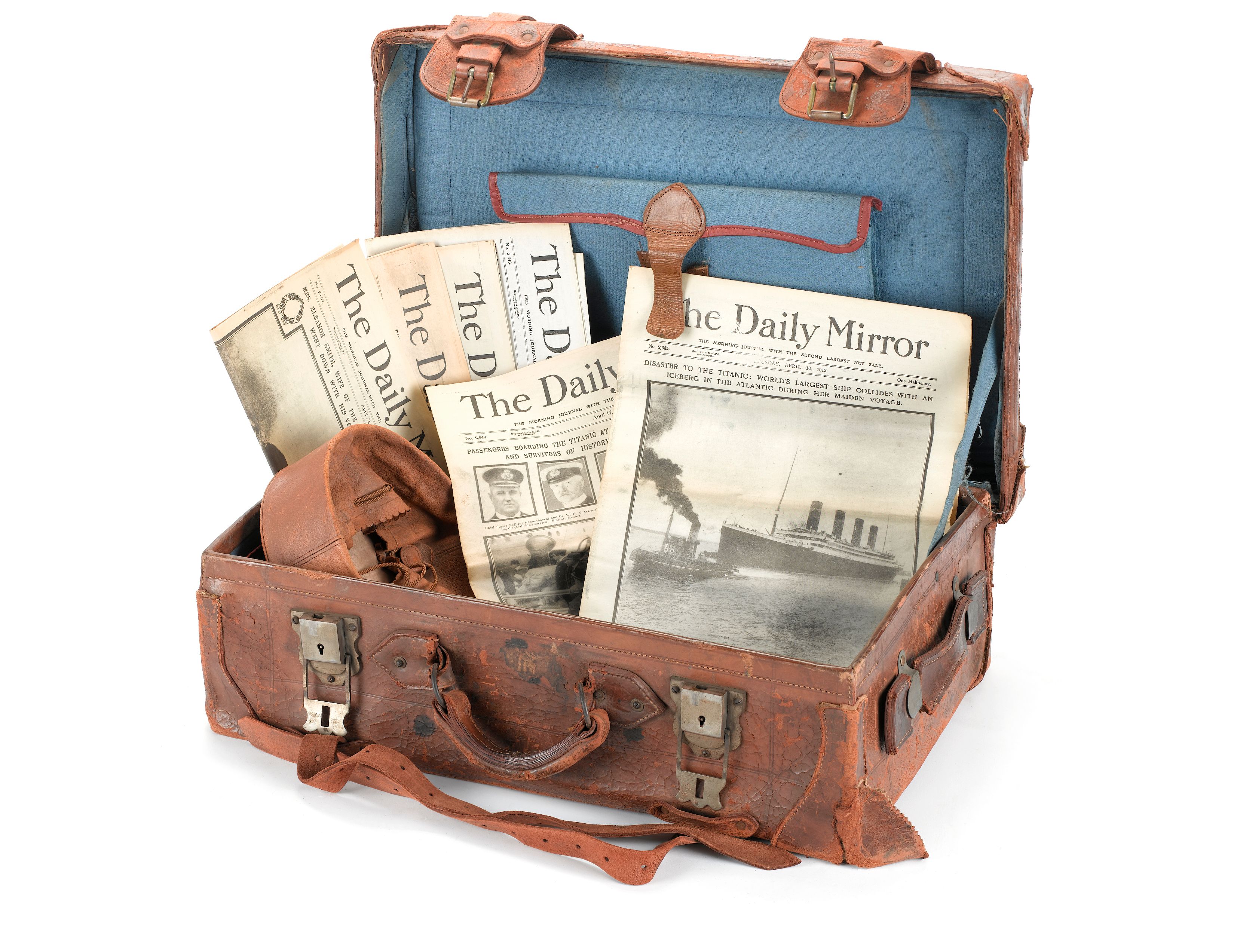 Bonhams : A crew suitcase, RMS Titanic 22x14x8ins.(56x36x20cm) 8