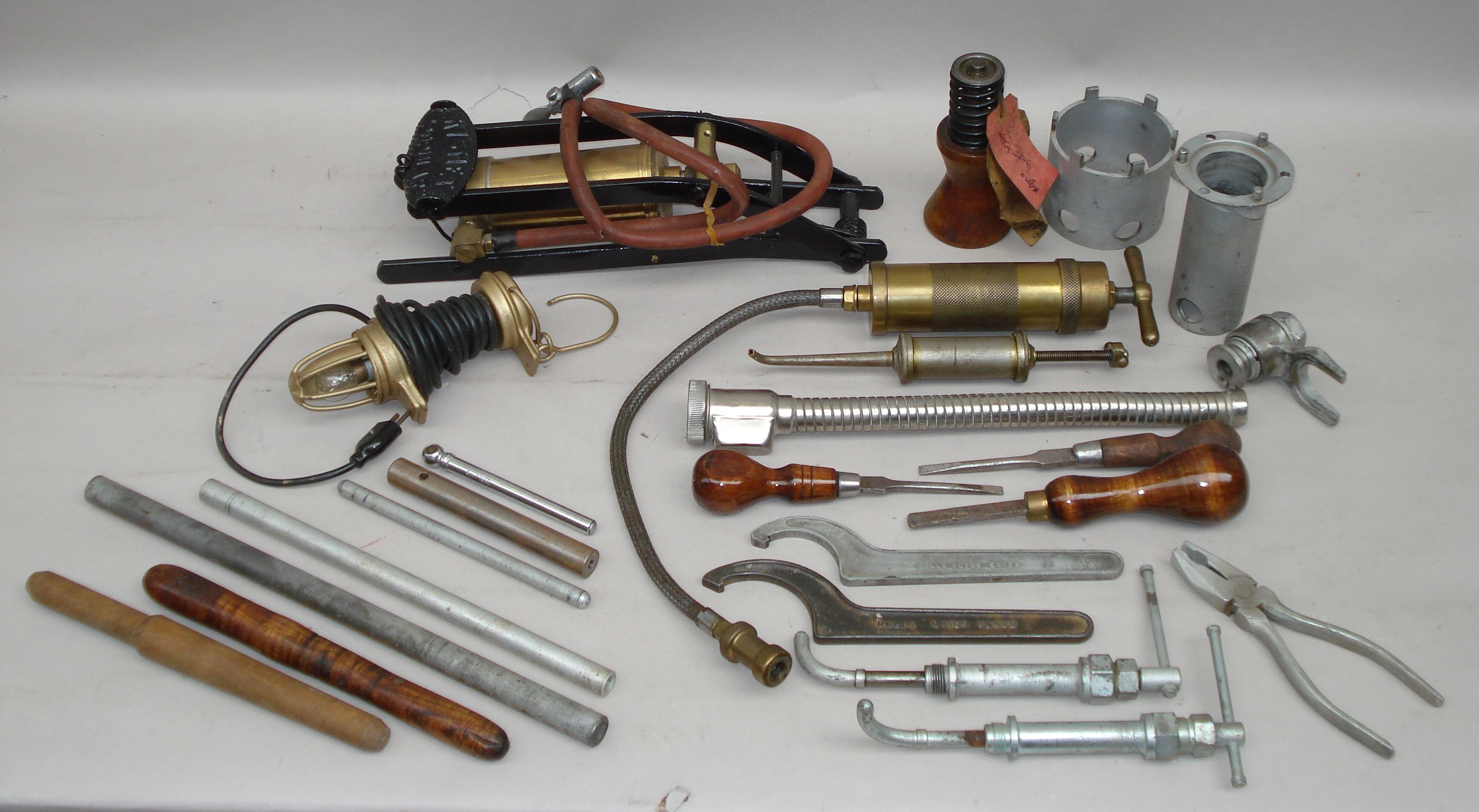 Bonhams Cars : A collection of tools for a Rolls-Royce,