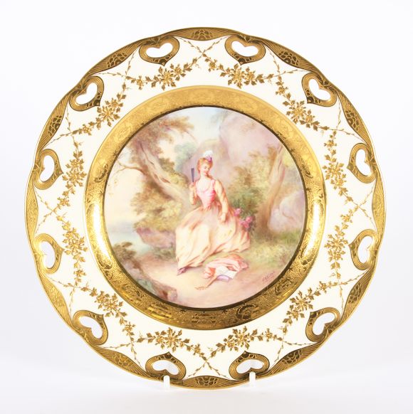 Bonhams : A Minton cabinet plate painted by Fred Sutton, dated 1905
