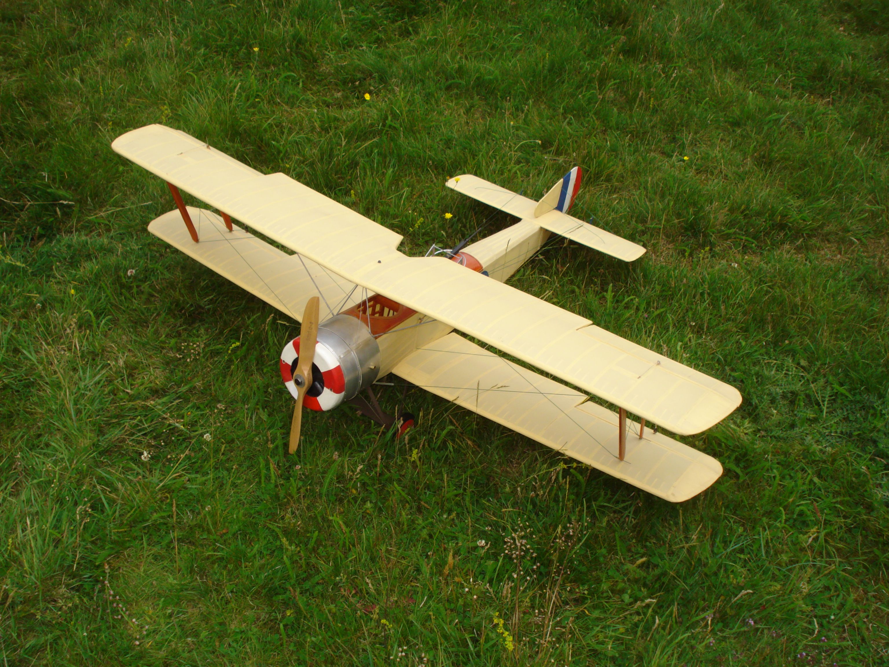 Bonhams Cars : A 1:8 scale Built-to-Fly model of a 1917 Sopwith 1½ ...