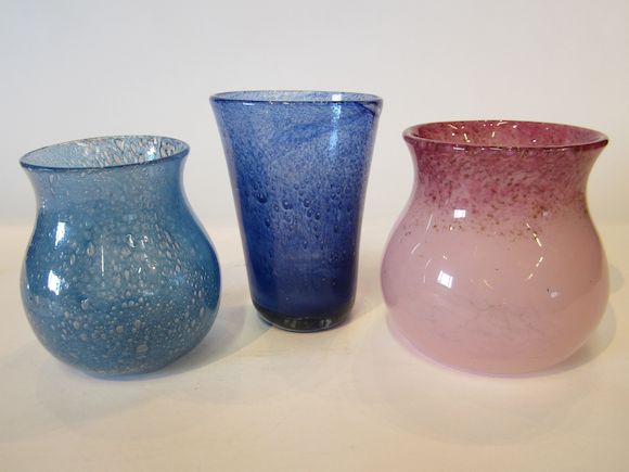 Bonhams : A collection of Monart and Nazeing glass vases