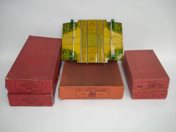 Bonhams : Hornby Series No.2 Level Crossing and Double track