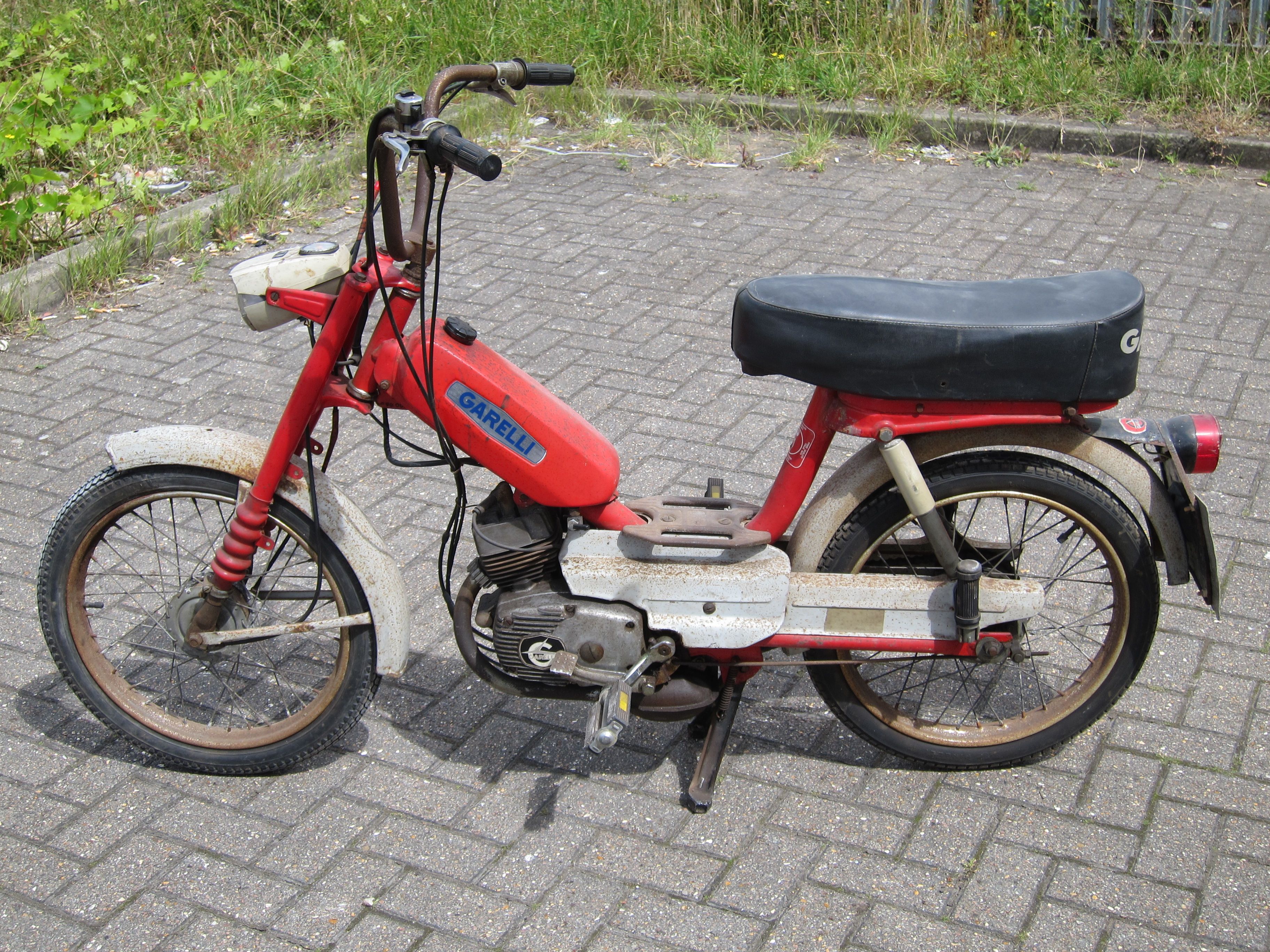 Bonhams Cars : 1975 Garelli 49cc 'Gulp 3V' Moped Frame no. FV 009740