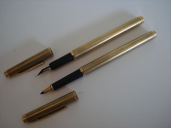 Bonhams : Asprey; An 18ct gold fountain pen & rollerball pen London 1970