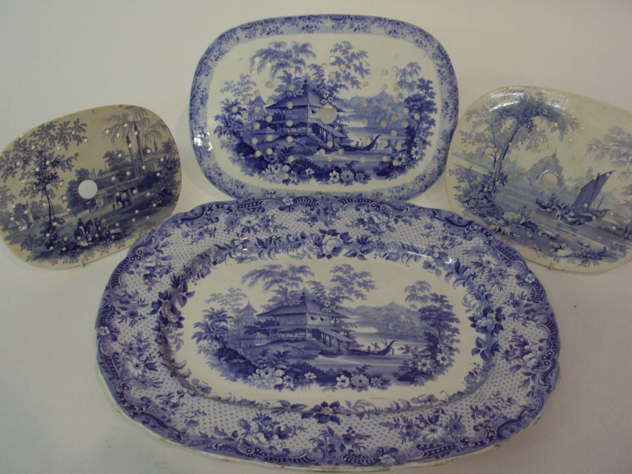 Bonhams : A Minton 'Rose & Violet' pattern meat dish, early 19th century