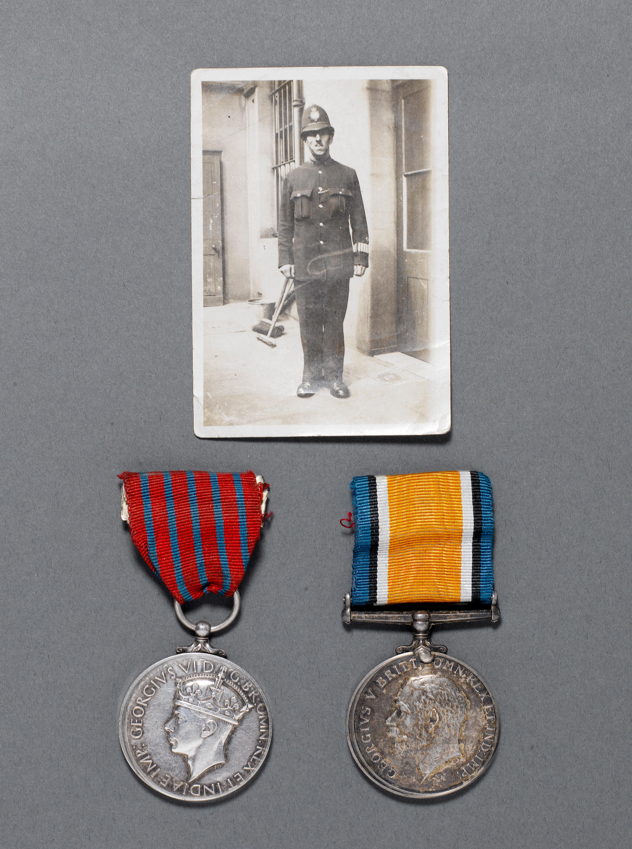 Bonhams : A Second World War George Medal pair to Police Constable W.G ...