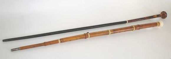 Bonhams : A late 19th century tortoiseshell parasol handle now mounted ...
