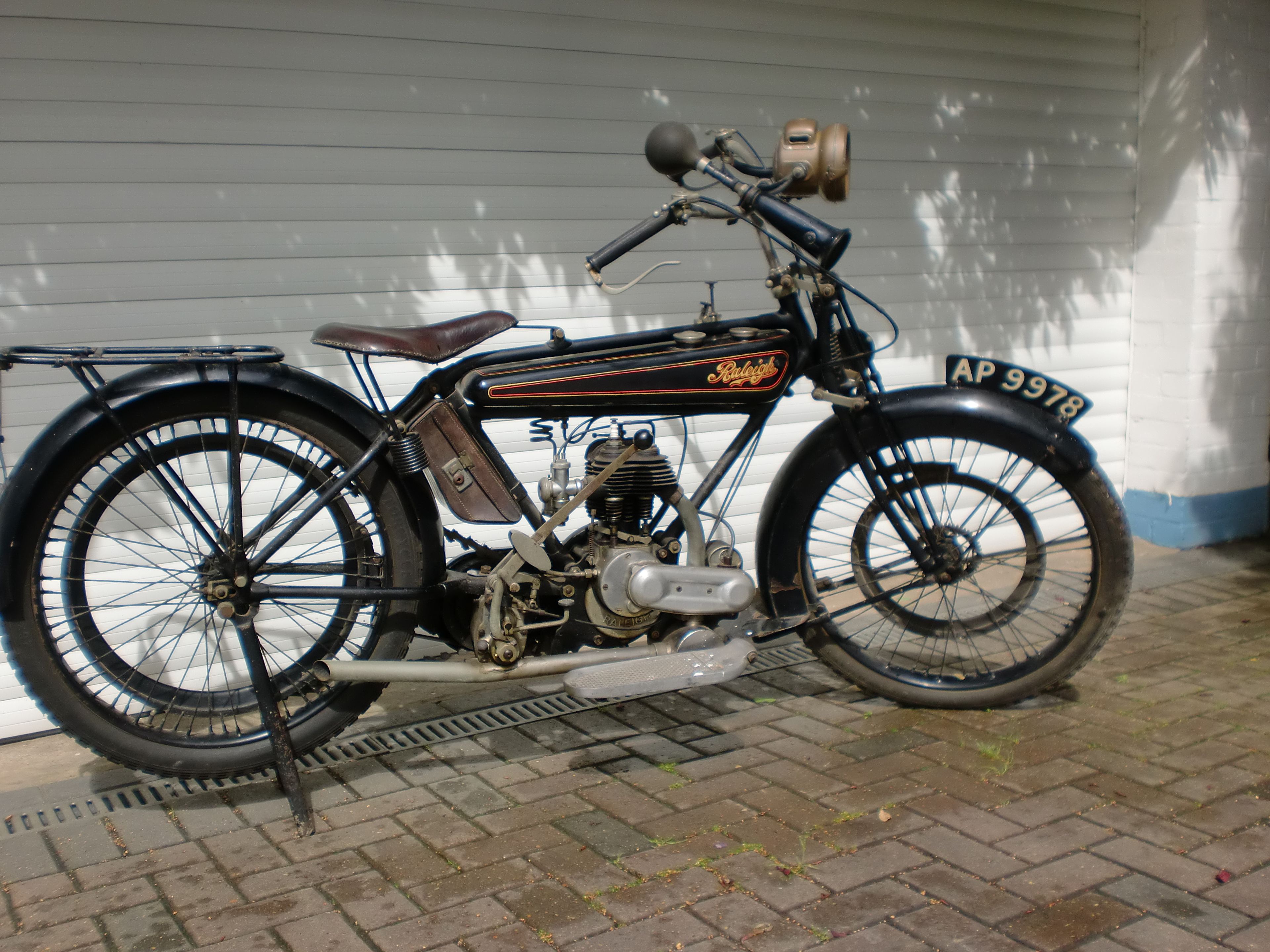 1924 Raleigh 2¾hp Registration no. AP 9978 Frame no. 15660 Engine no ...