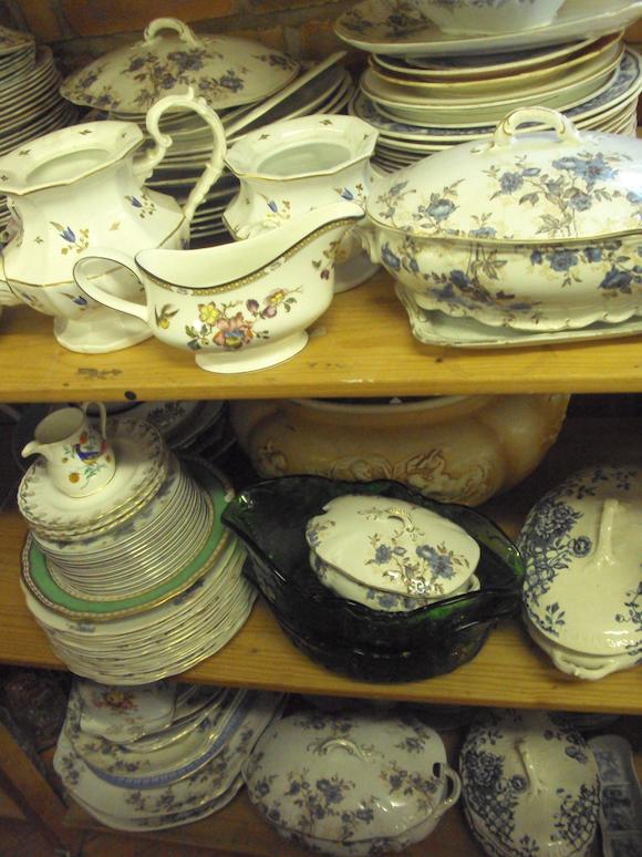 Bonhams A Mixed Collection Of Ceramics