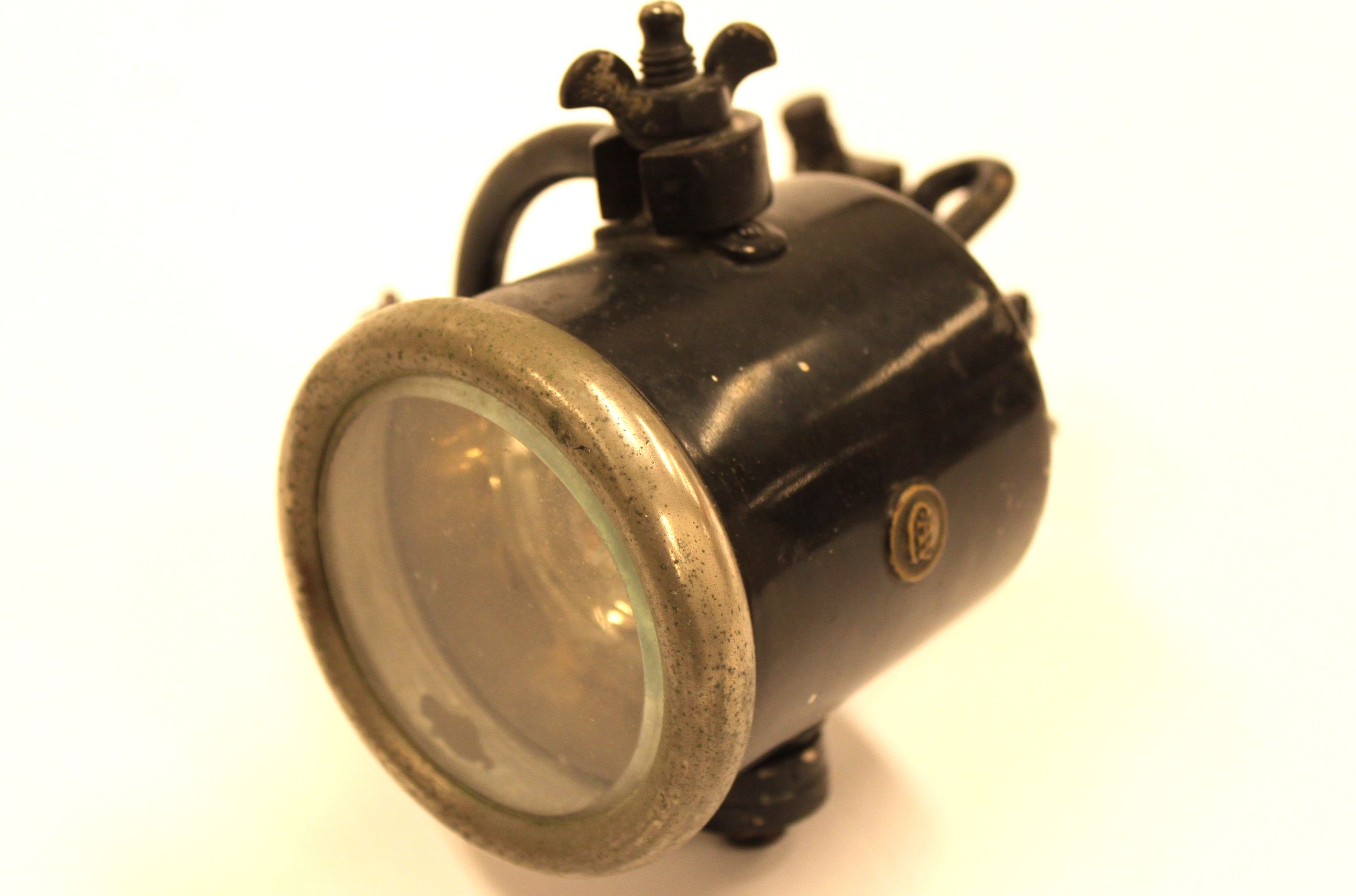 Bonhams Cars : An early CAV spotlamp with spade fitting