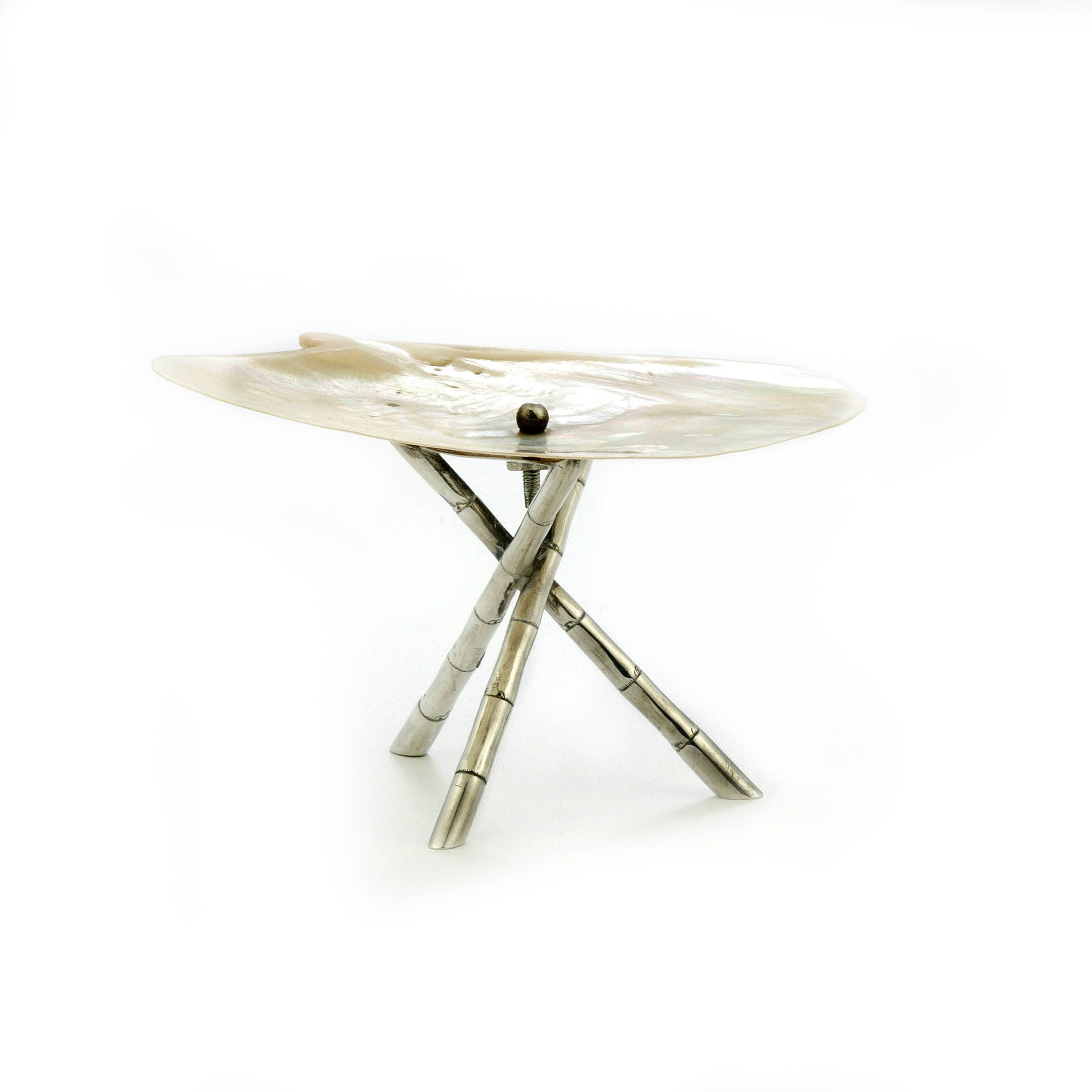 Bonhams : A Chinese Export silver and mother of pearl comport by Wang ...