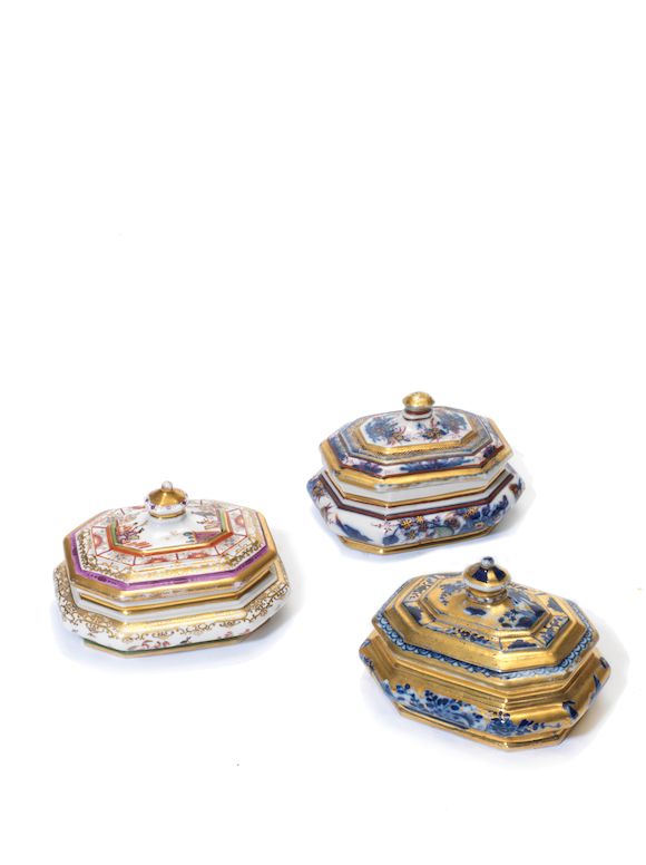 Bonhams : A Meissen octagonal sugar box and matched cover, circa 1725