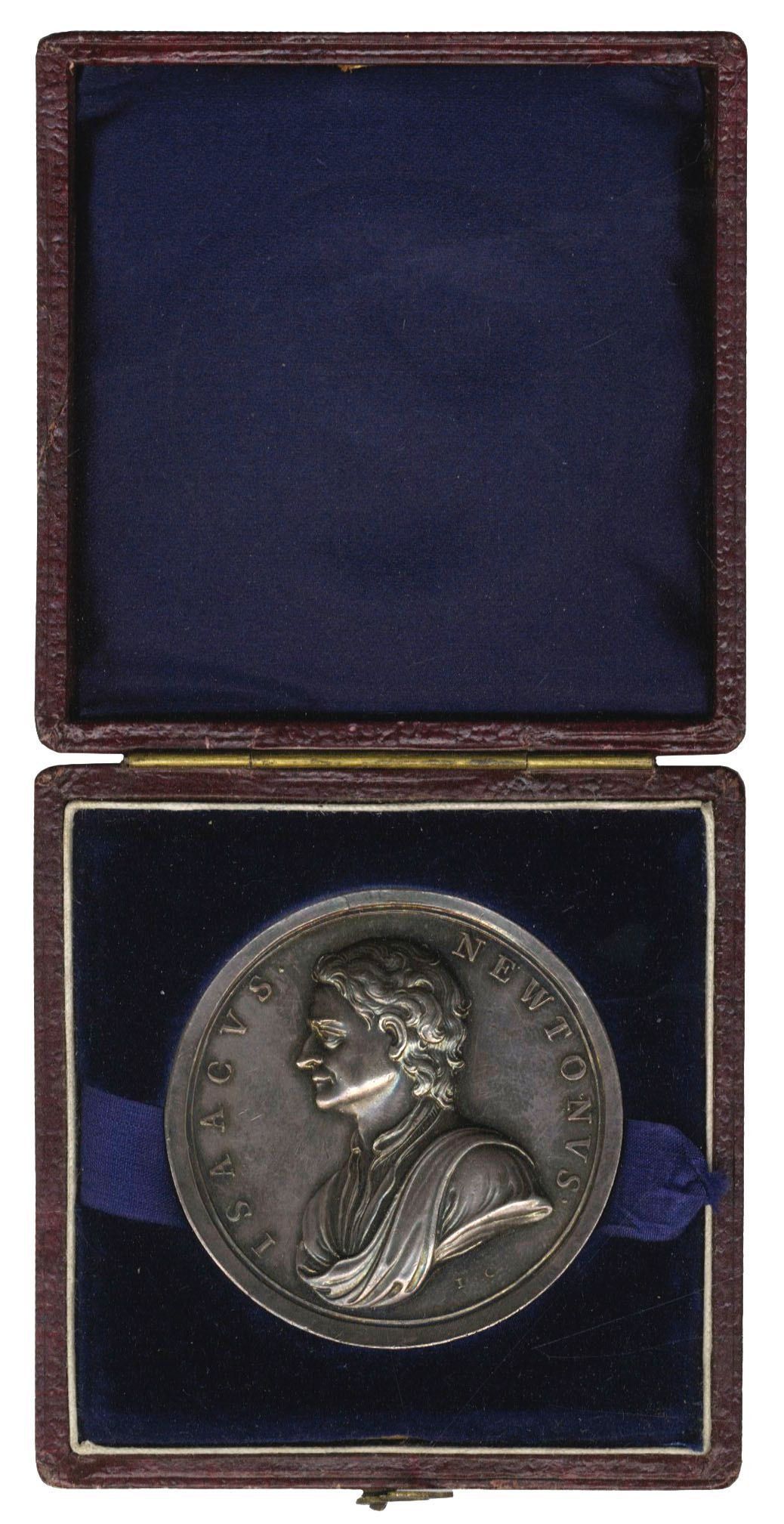 Bonhams : NEWTON - MEMORIAL MEDAL. Portrait medal of Sir Isaac Newton ...