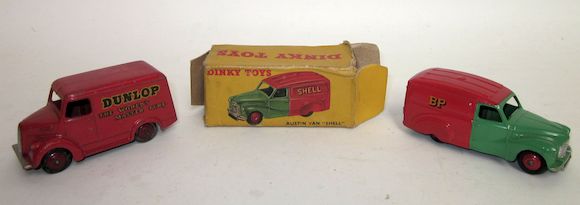 Bonhams : Dinky vans 2