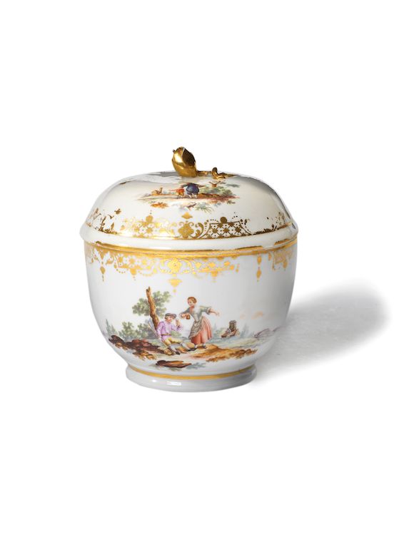 Bonhams : A Fürstenberg sugar box and cover, circa 1765-70