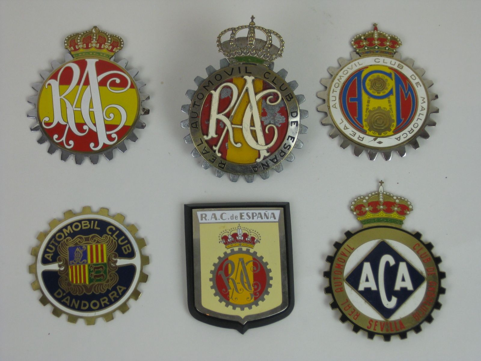 Bonhams Cars : A fine collection of Spanish badges