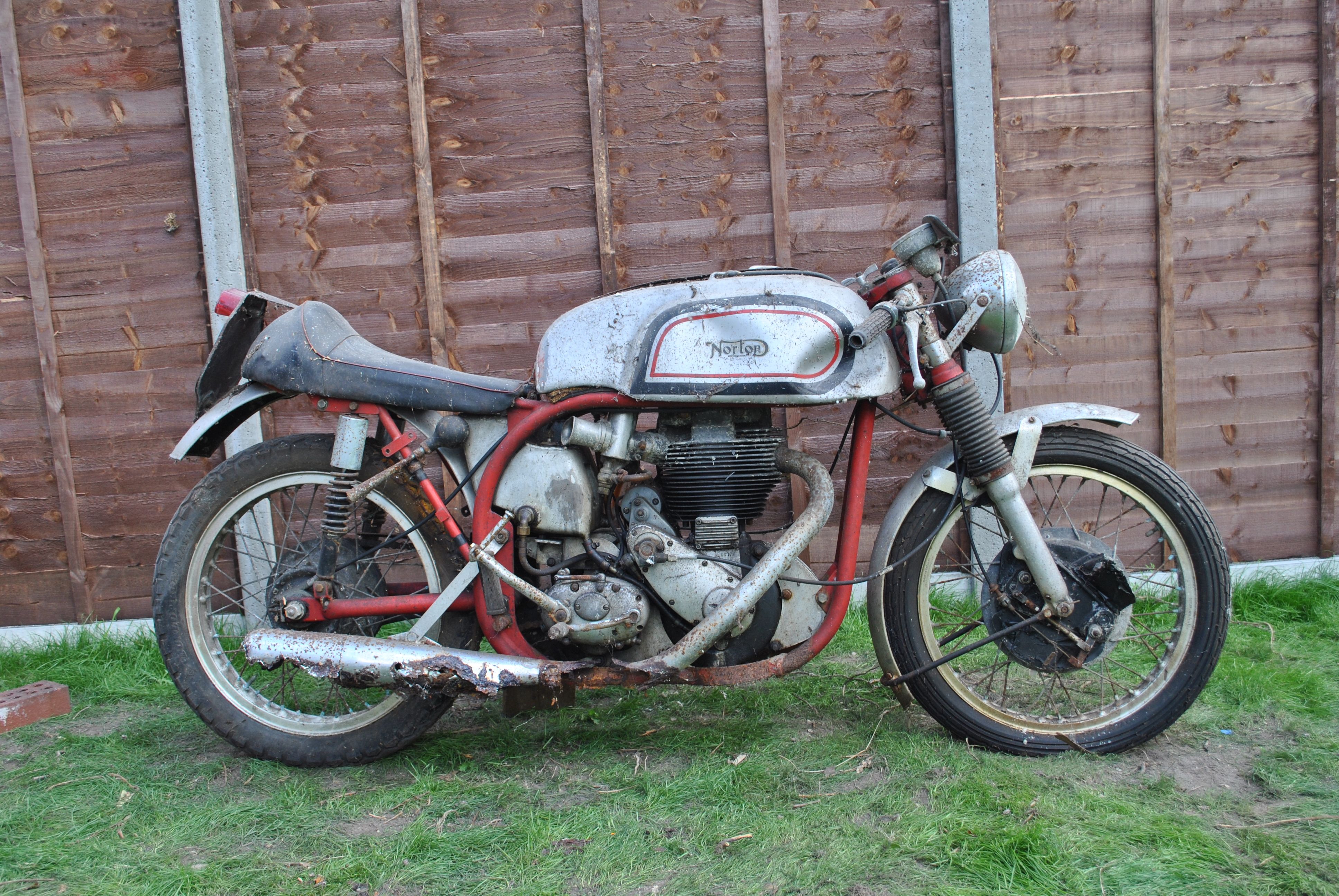 Bonhams Cars : 1964 Norton Manx-BSA 499cc Special Frame no. 11M 69294 ...