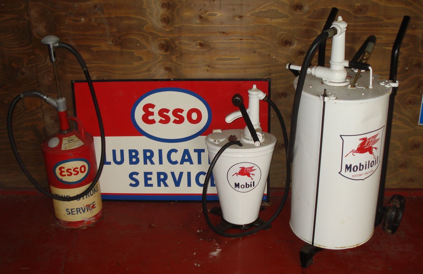Bonhams Cars : A Mobil trolley grease gun unit,