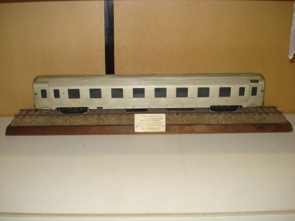 Bonhams : SNCF 1st class Passenger carriage